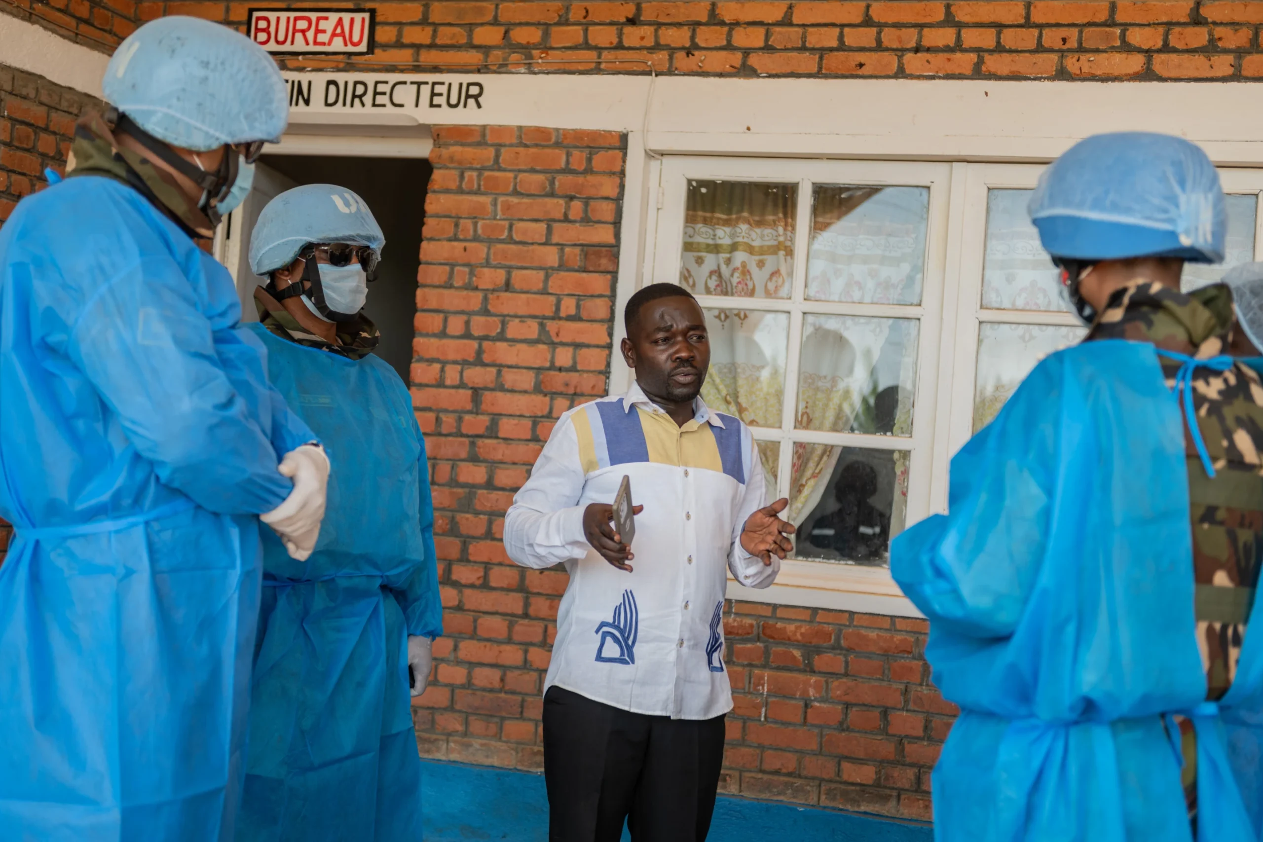 World looks to unpaid, overworked Congolese frontline health-workers to ...